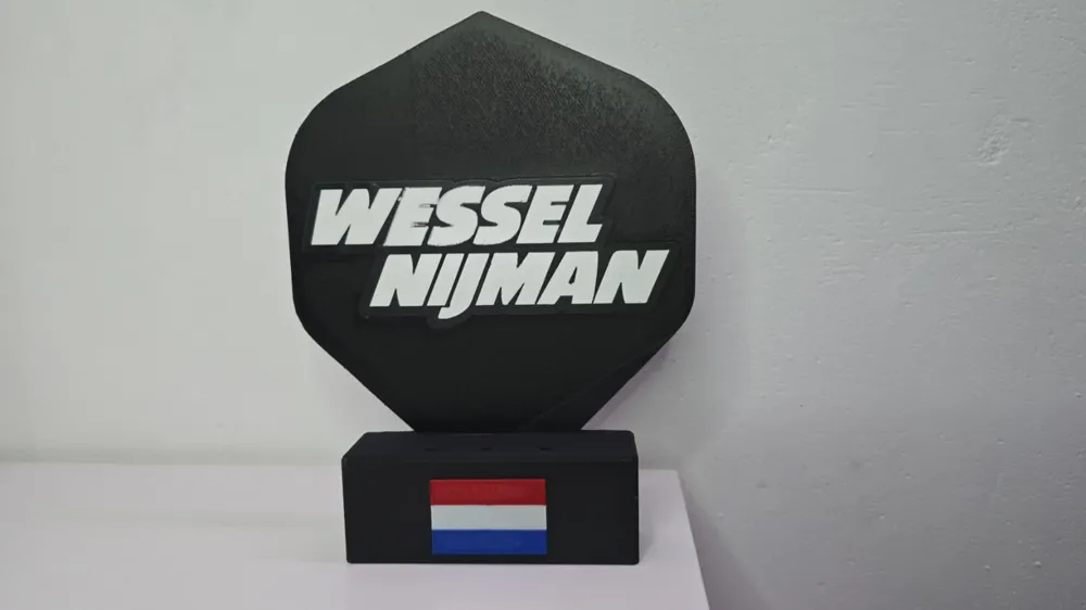Wessel Nijman 飞镖架 - 免费 3D 打印模型 - MakerWorld