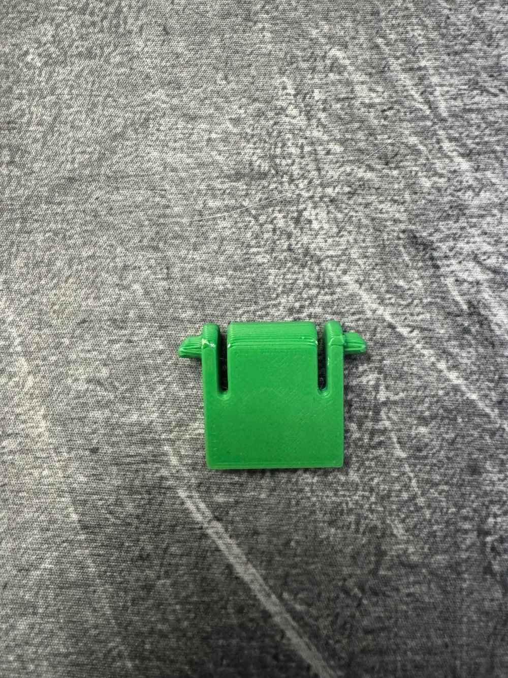 Keyboard Foot Clip by flightmaster127 - MakerWorld