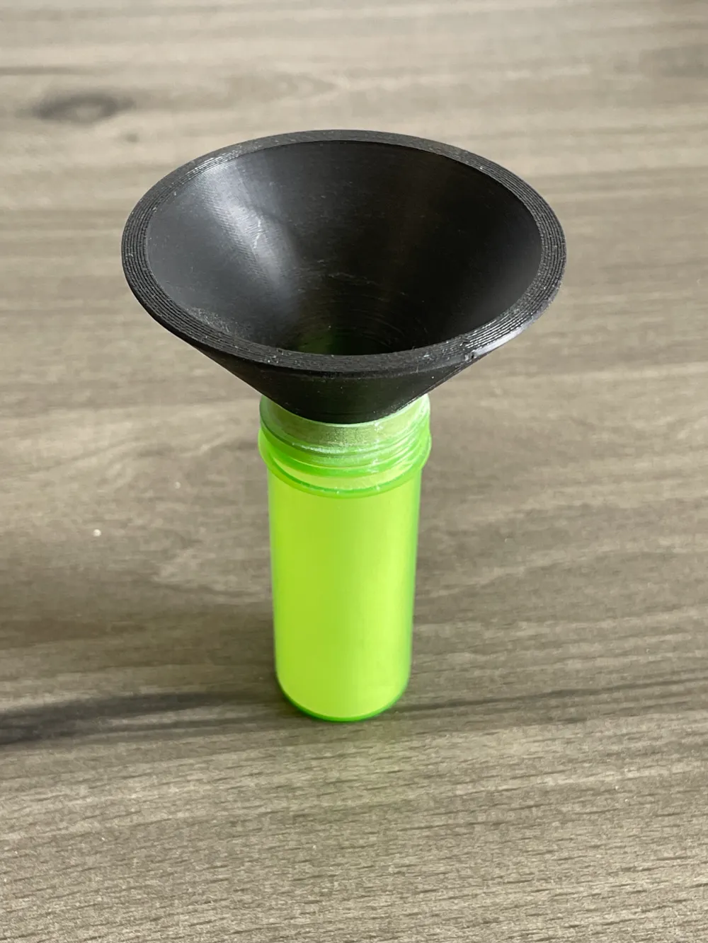 Pill Bottle Funnel by nitronic755 - MakerWorld