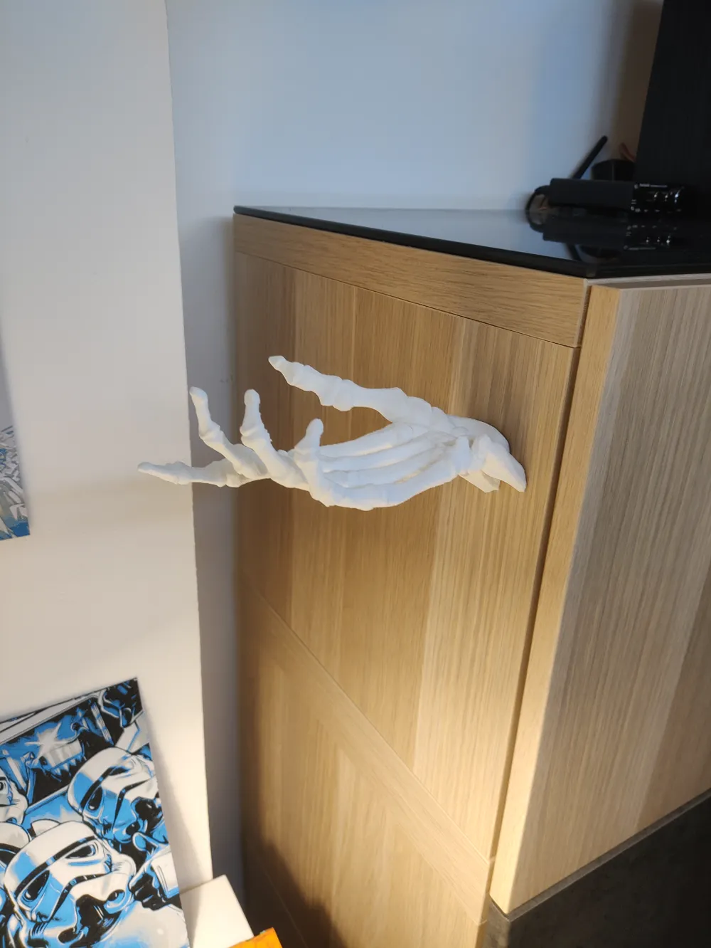 skeleton hand wall stand by TocToc3dPrint - MakerWorld