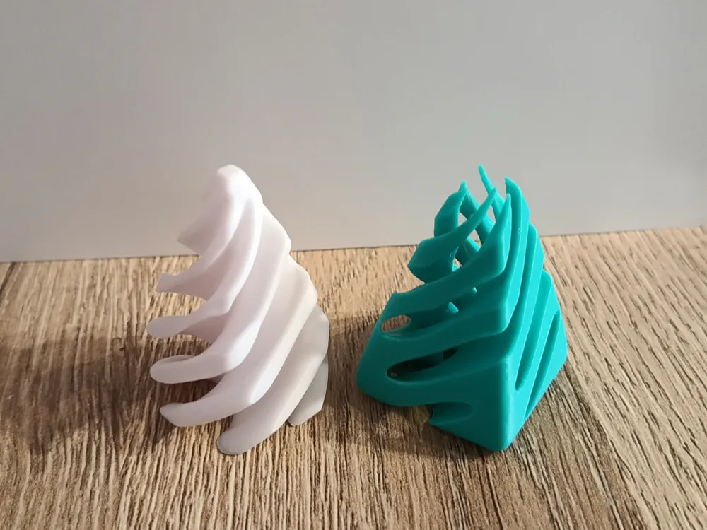 iMposible Spiral Passthrough PYRAMID - Free 3D Print Model - MakerWorld