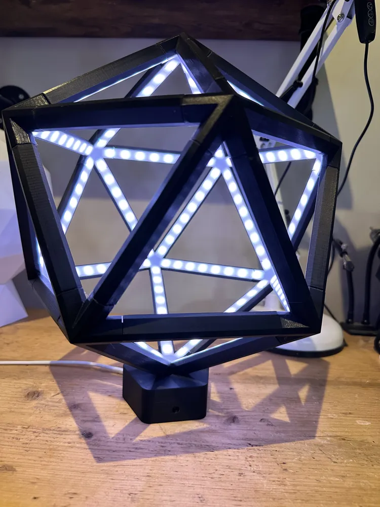 Icosahedron ESP32 WLED lamp, audo reactive by Ross Harvey MakerWorld ...