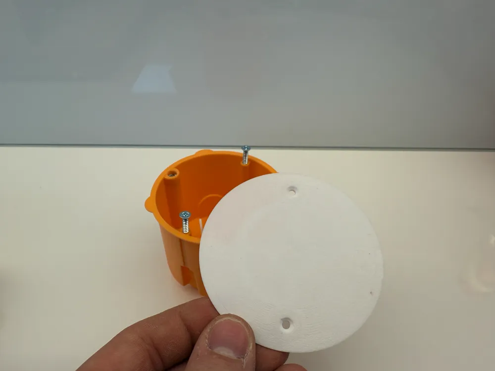 Cover for 68mm flush-mounted electrical boxes with screws by JuicyMango ...