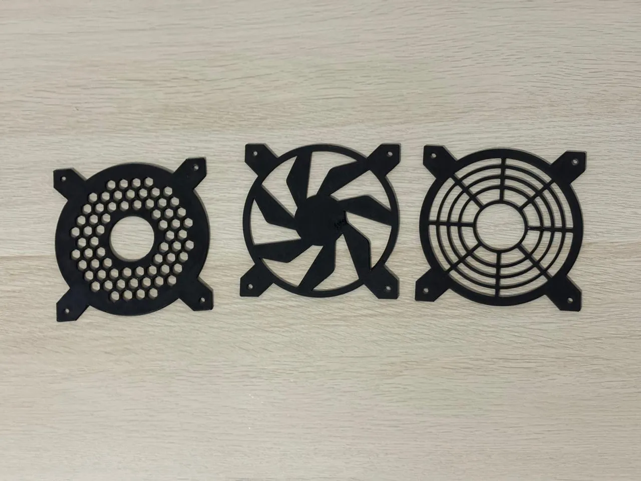 Customizable PC Fan Grill Generator - Free 3D Print Model - MakerWorld