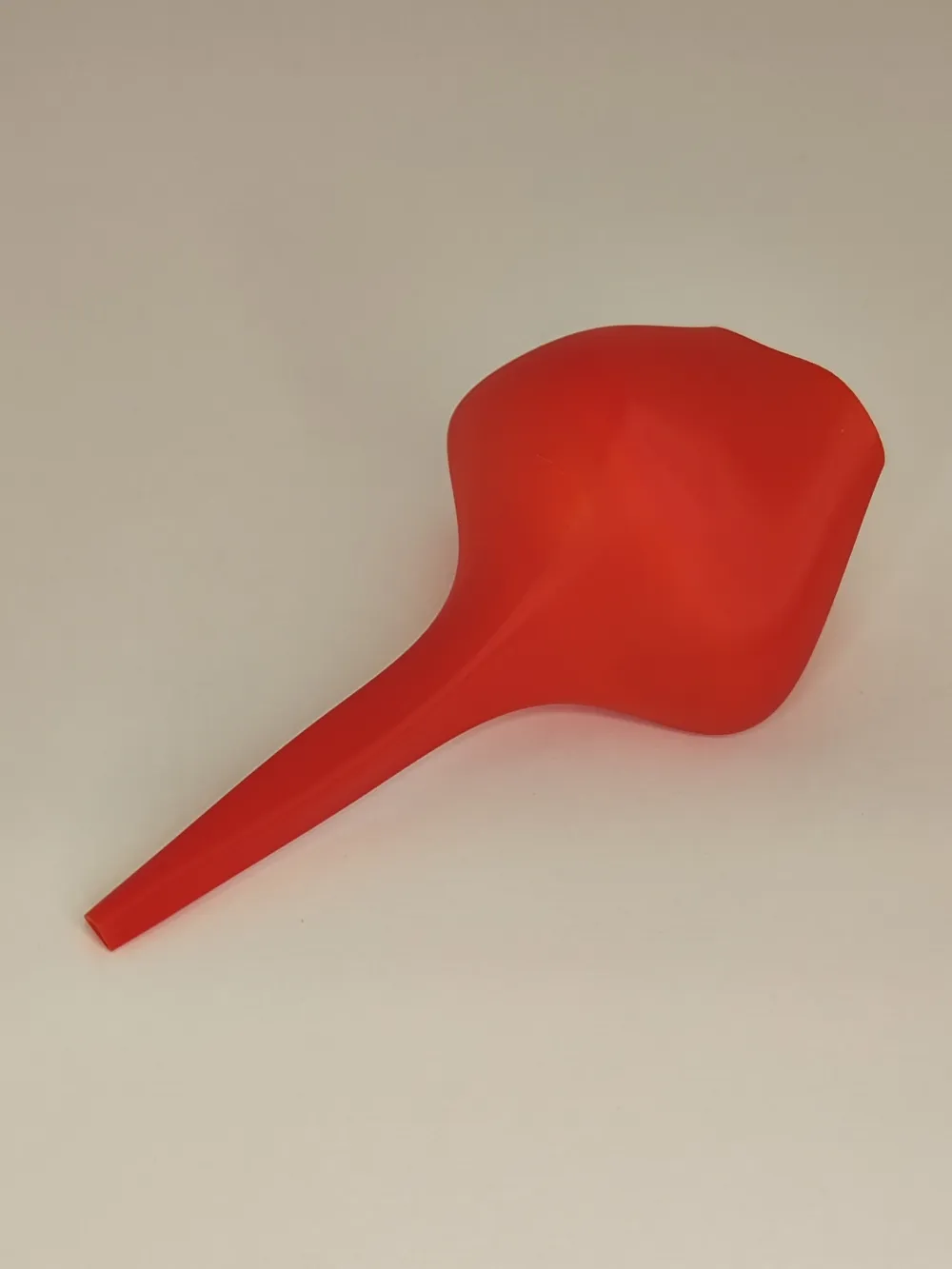 Plant Self Water Reservoir - Free 3D Print Model - MakerWorld