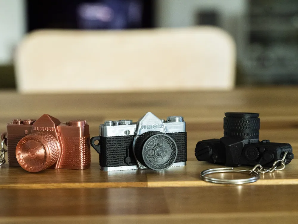FIlm camera keychain - no AMS needed - Free 3D Print Model - MakerWorld