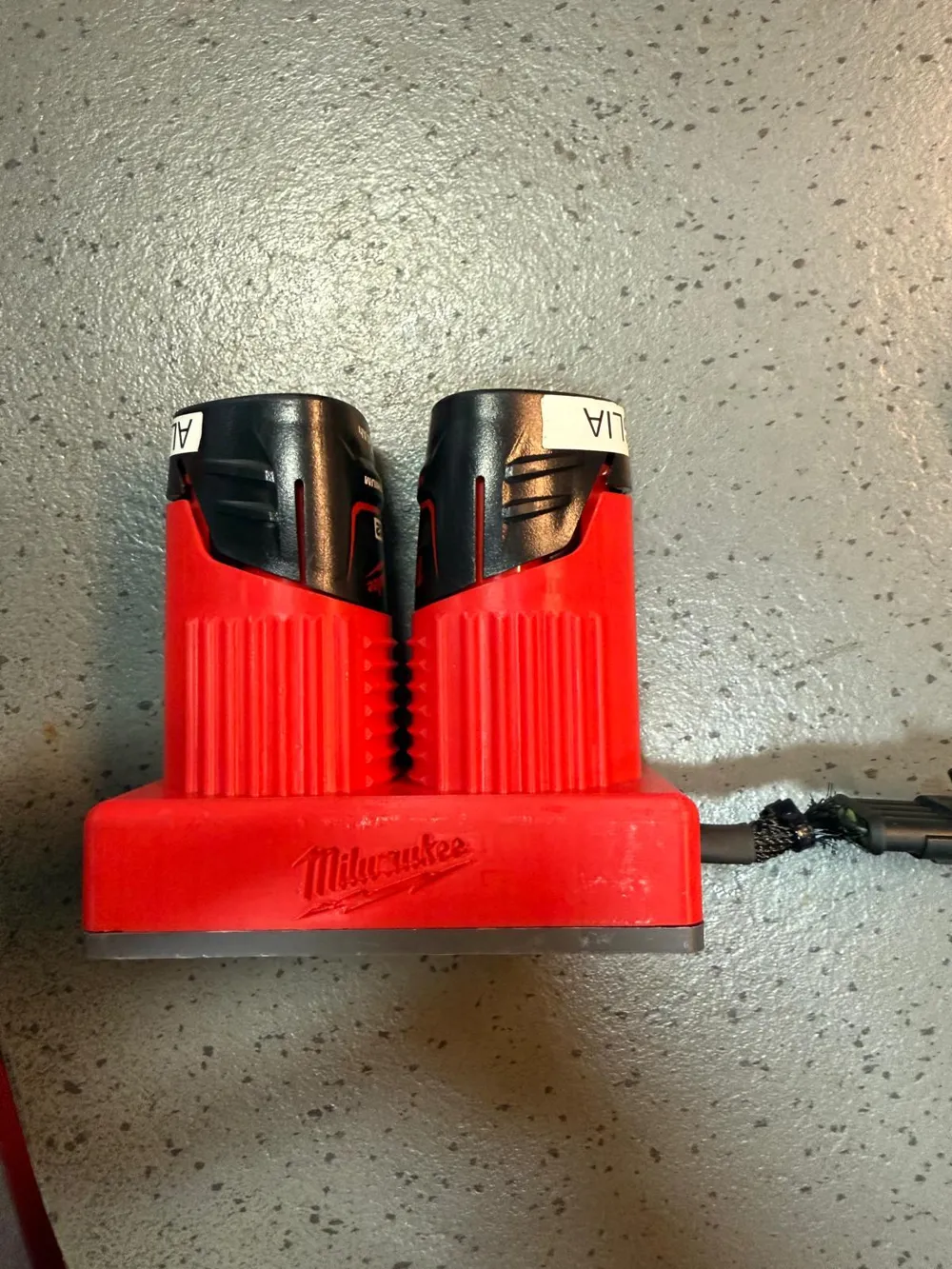 Milwaukee m12 24v / 12v Power Supply Adapter by M3D MakerWorld ...