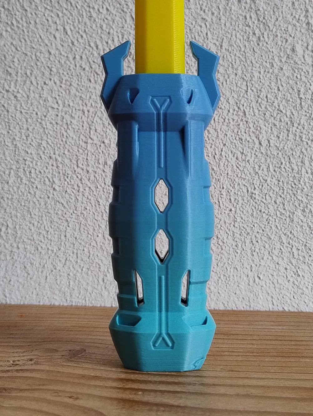 Futuristic (retractable) Mini Sword - Free 3D Print Model - MakerWorld