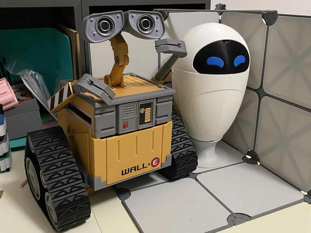 Posable EVA (Secret Storage) - Free 3D Print Model - MakerWorld