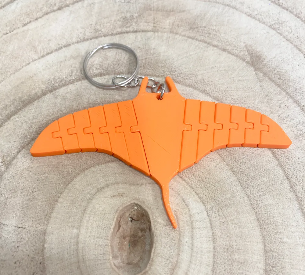 Articulated Manta Ray Keychain by Franchescor - MakerWorld