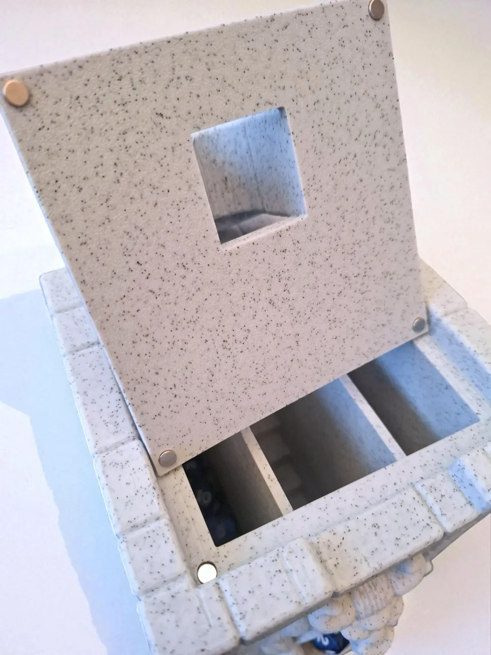 Dice Tower “Minotaur's Labyrinth” by BMaker MakerWorld: Download Free ...