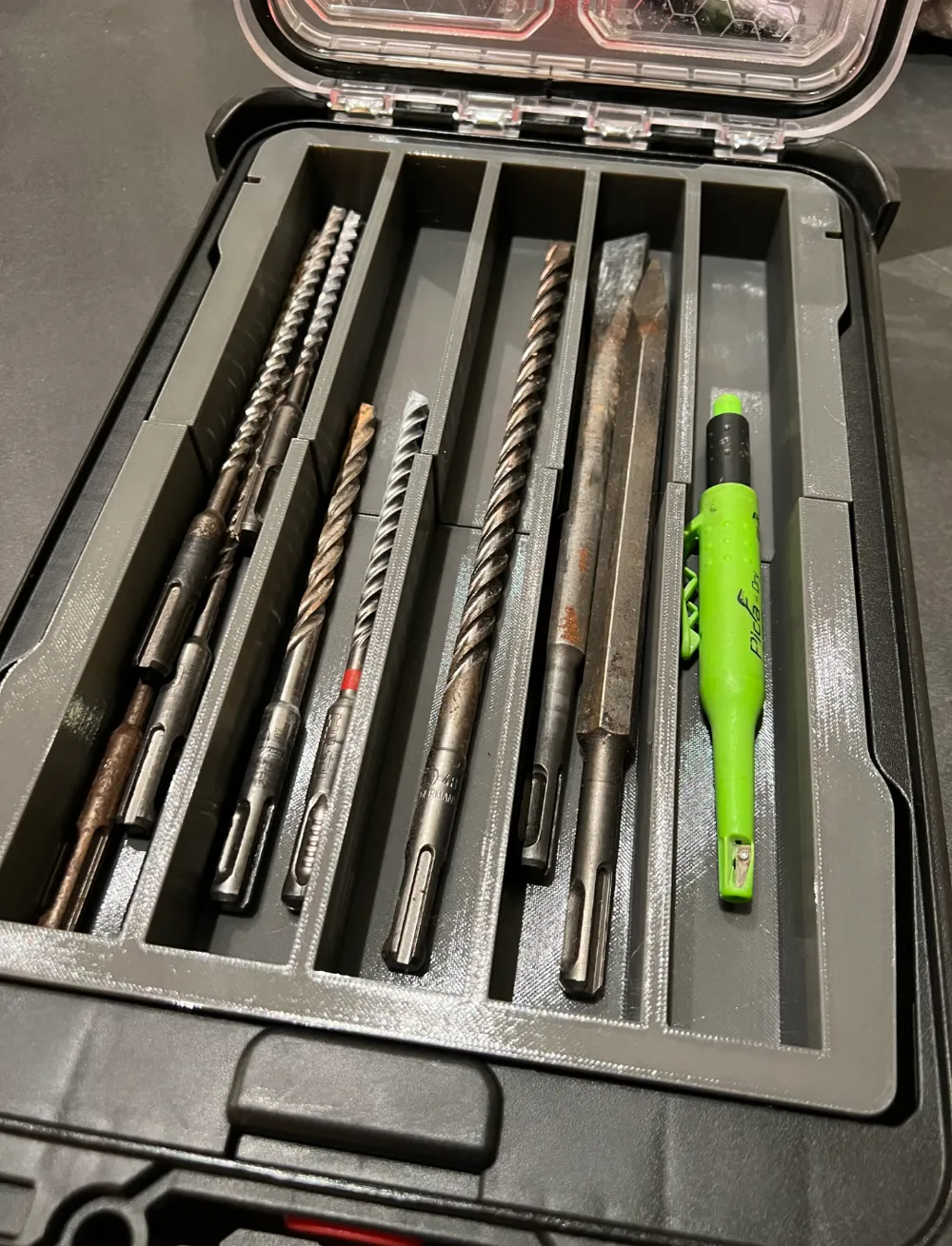 Milwaukee Packout SDS-PLUS drill insert by Alex Ødis - MakerWorld