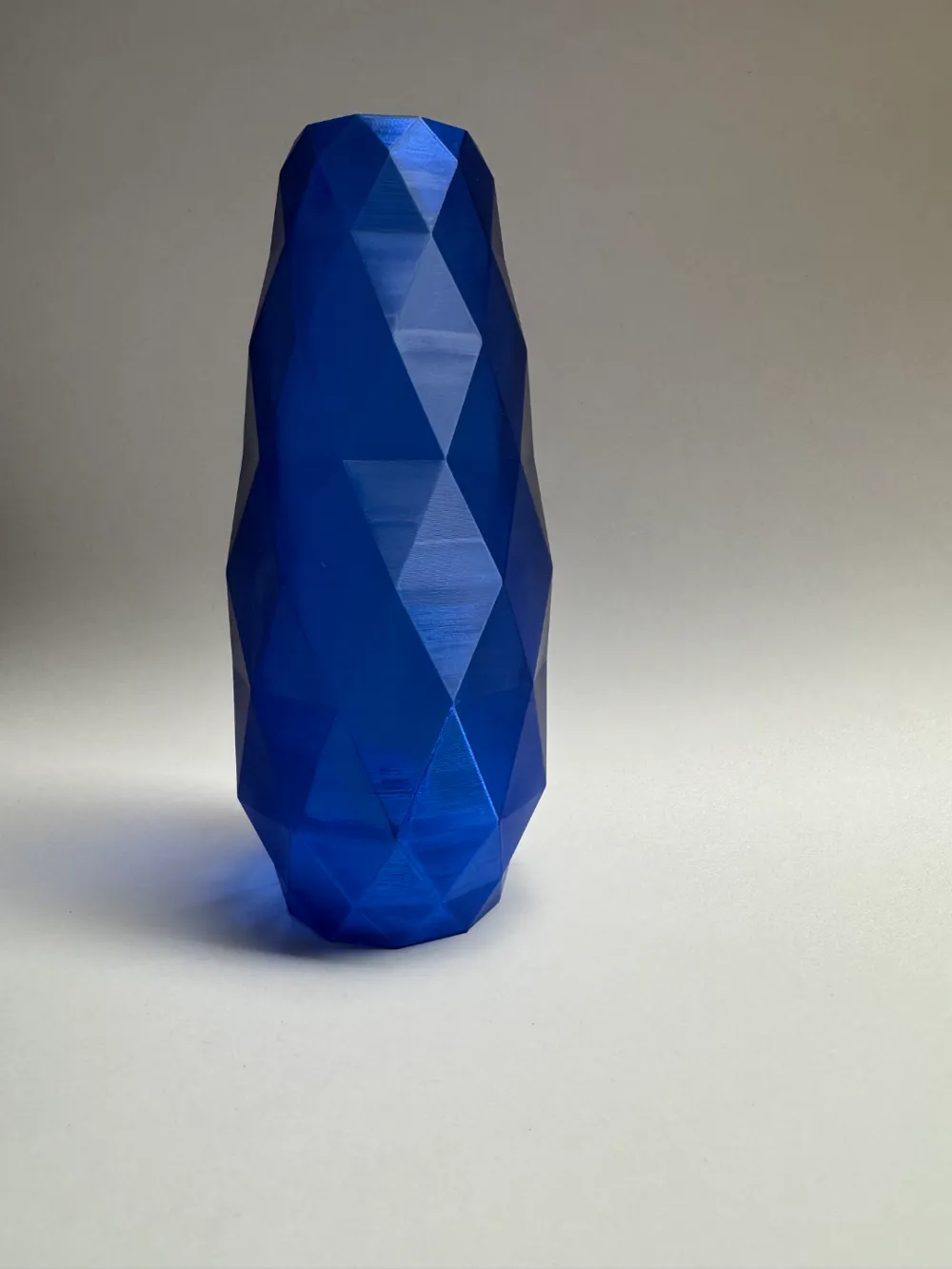 modern polygon vase by JS 3D printing - MakerWorld