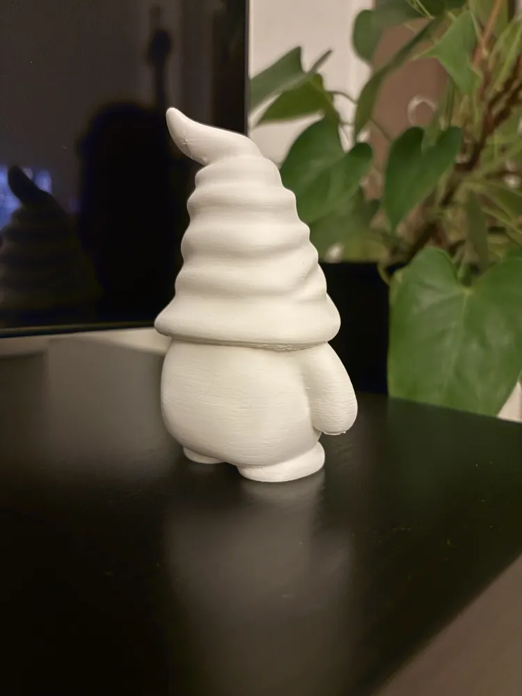 Christmas Gnome by Xeraj MakerWorld: Download Free 3D Models