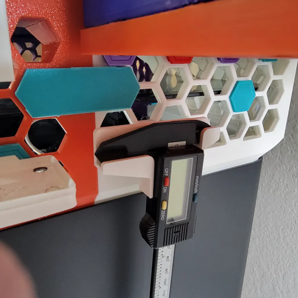 HSW Honeycomb Wall Caliper Holder w/ 3mm stud Remixed by Lollipop Woodworks - MakerWorld