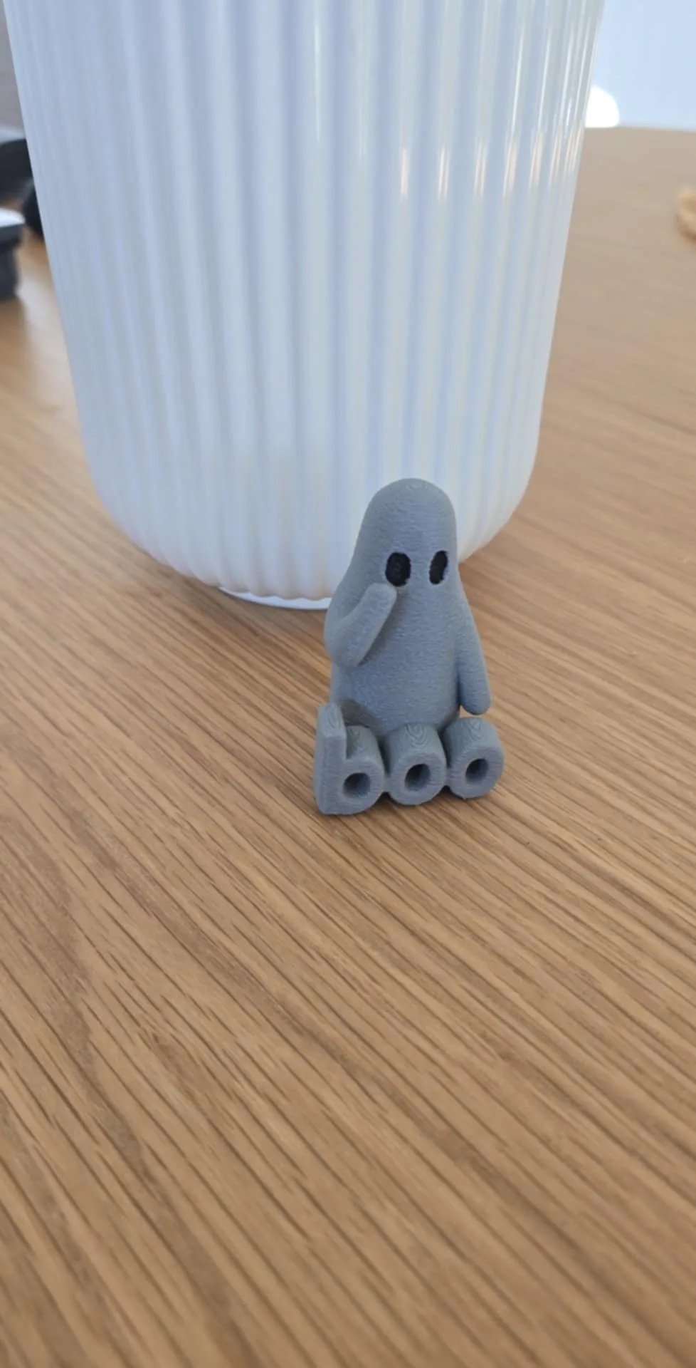 Cute Sitting Ghost Figurine by Mariomax00 MakerWorld: Download Free 3D ...