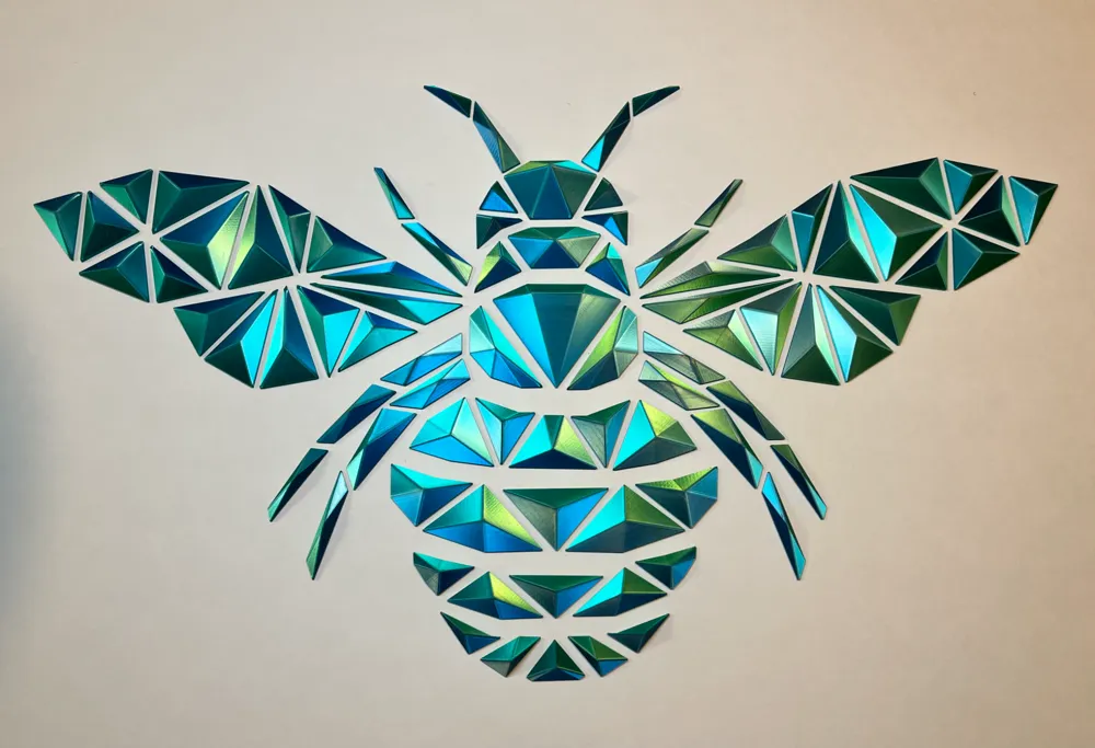 Geometric Bee Wall Art by DurcoDuck - MakerWorld