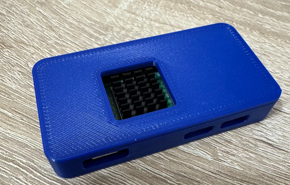 Raspberry Pi Zero/W,2snap fit case by Stamatis SarlisMakerWorld ...