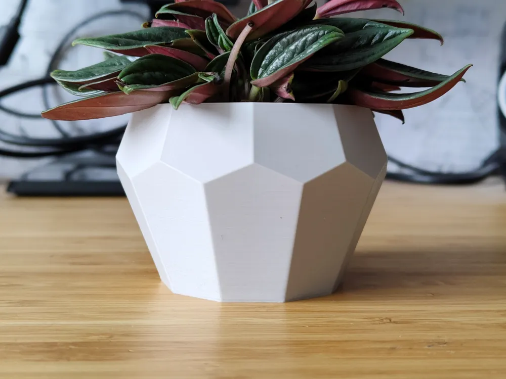 Geometrical Bonsai Plant pot Planter - Vase mode by SASSy Design ...