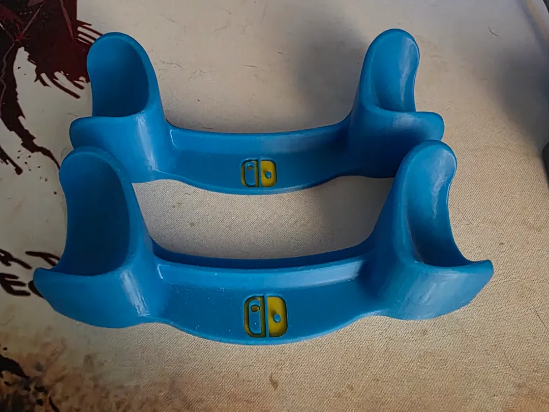 Switch Pro Dual holder remix - Free 3D Print Model - MakerWorld