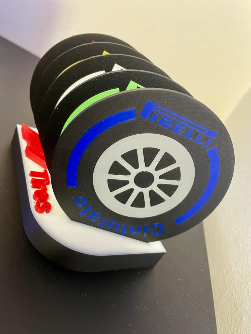 Set coaster F1 tires + holder by Ivan - MakerWorld