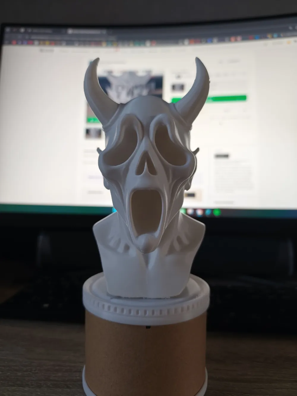 Ghostface Oni Mask Bust by 3DPrintsForYou MakerWorld: Download Free 3D ...