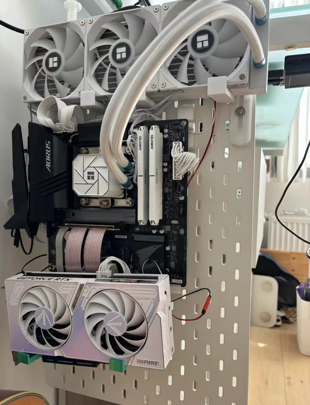 PC Mount for IKEA Skadis - Free 3D Print Model - MakerWorld