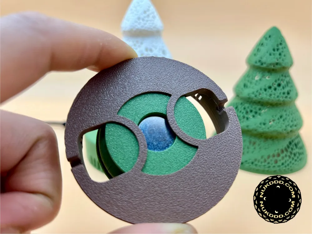 Levitating Christmas Tree Lamp by NUKDDD - MakerWorld