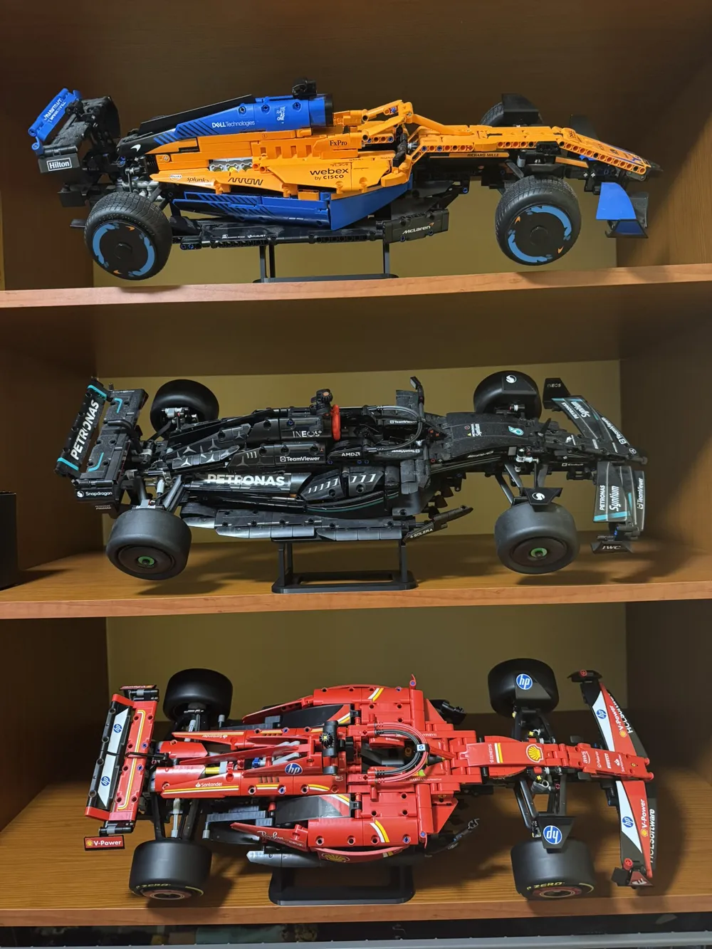 Mclaren technic F1 stand (42141) - Free 3D Print Model - MakerWorld