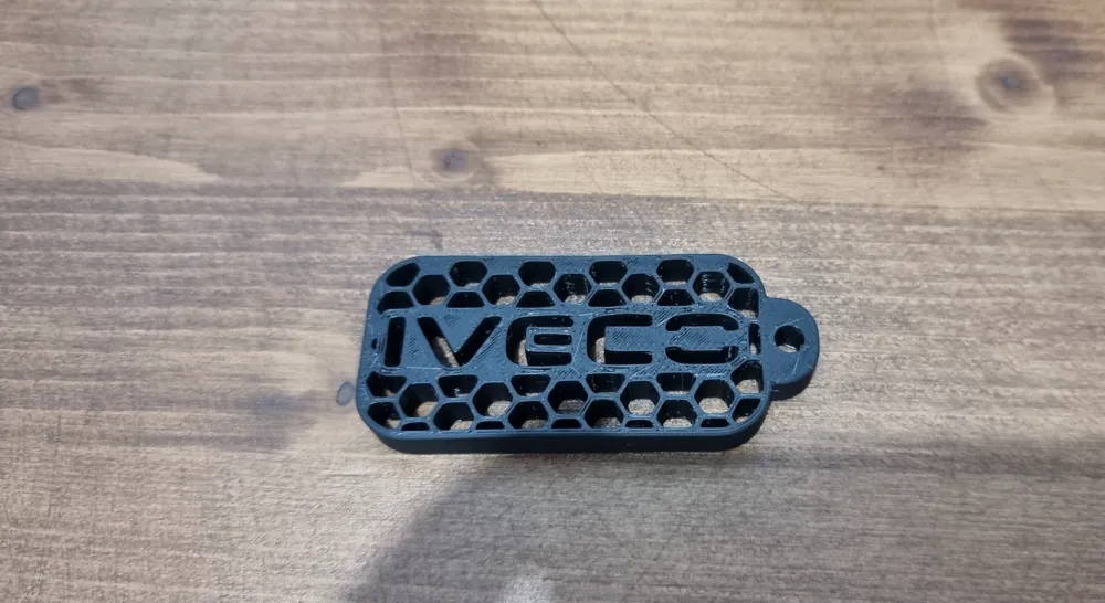 Iveco keychain by nicolalegrottaglie96 - MakerWorld