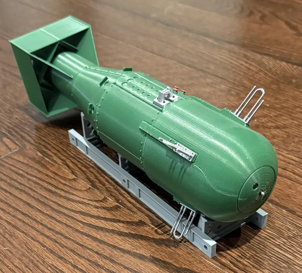 Trinity "The Gadget" & "Little Boy" Atomic Bombs Remixed by maxim3D ...