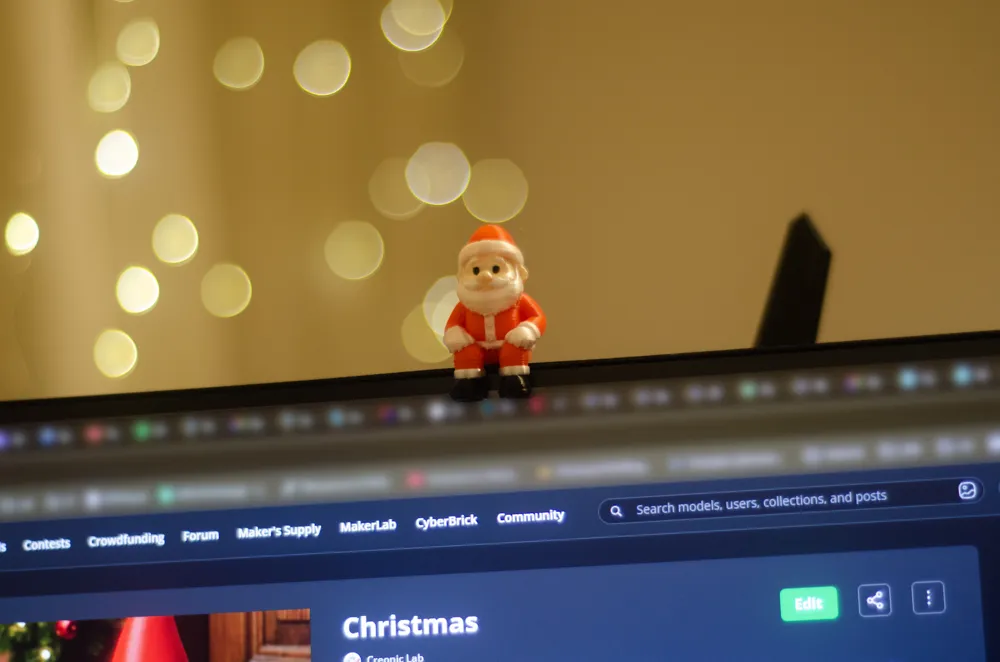 Santa Sitting - Funny Decor - Free 3D Print Model - MakerWorld