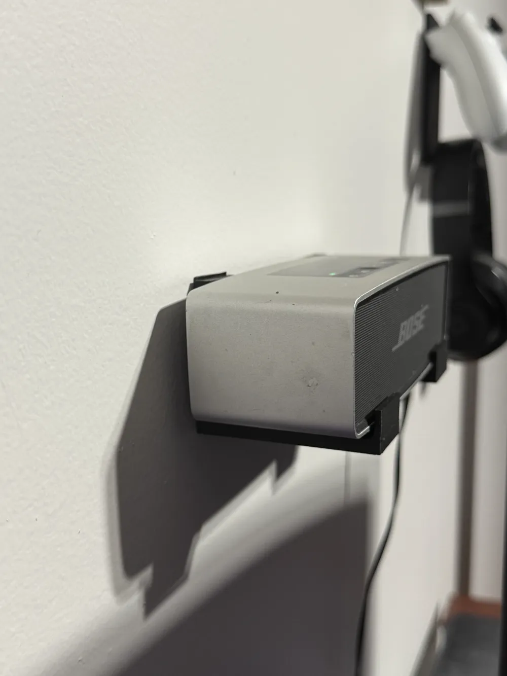 Bose SoundLink Mini Wall Mount by user_2365035787 - MakerWorld
