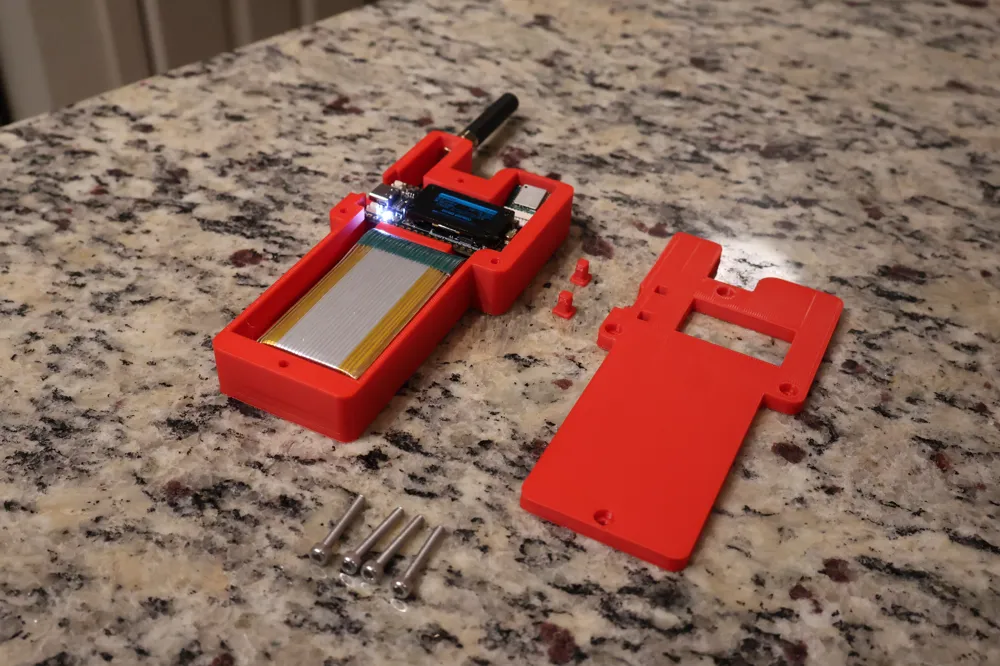 Slim Heltec V4 Case (GPS Cutout) - Free 3D Print Model - MakerWorld