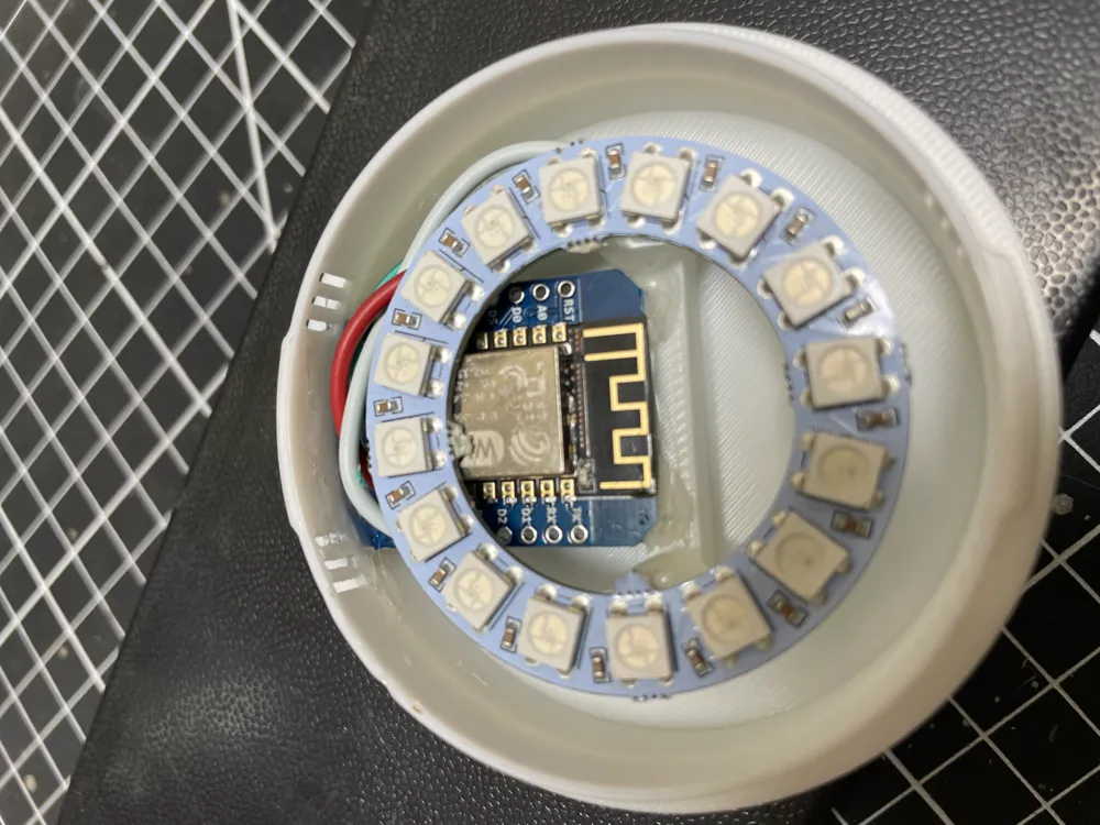 LED Lamp 001 - ESP32 D1 Mini Base by NaiSnikda - MakerWorld