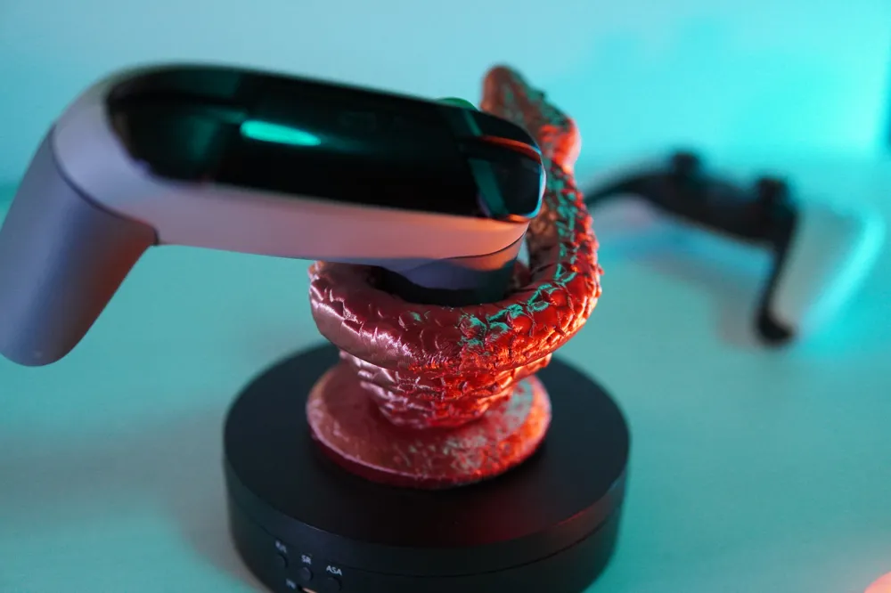 Golden Snake Controller Stand by theStonefox MakerWorld: Download Free ...