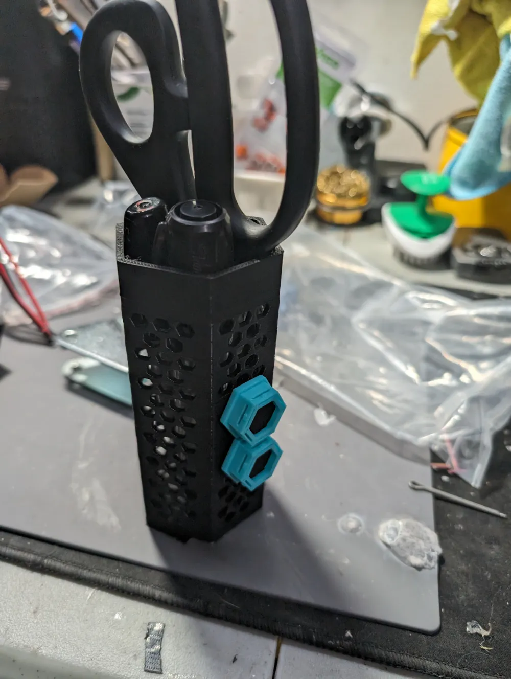 Large low filament cup for Honeycomb storage wall Remixed by Taco Tommy ...