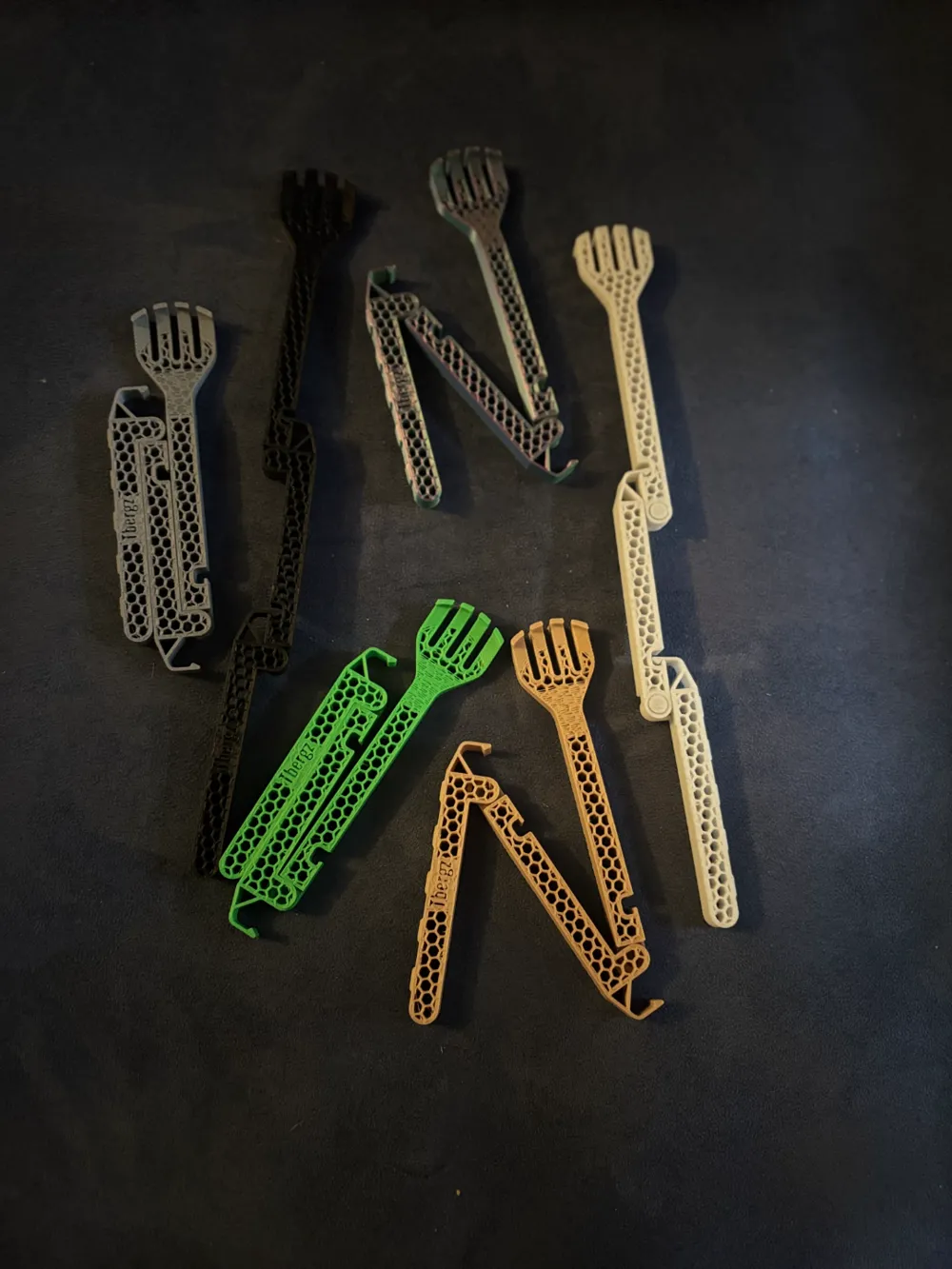 Hex - Foldable Back Scratcher V2 by Tbergz - MakerWorld