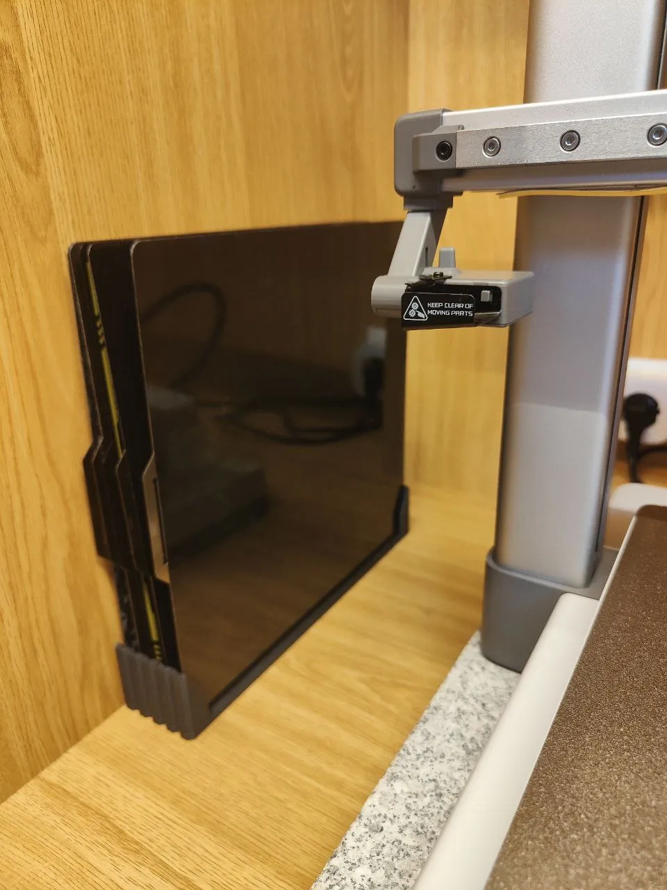 Bambu Lab plate holder - Free 3D Print Model - MakerWorld