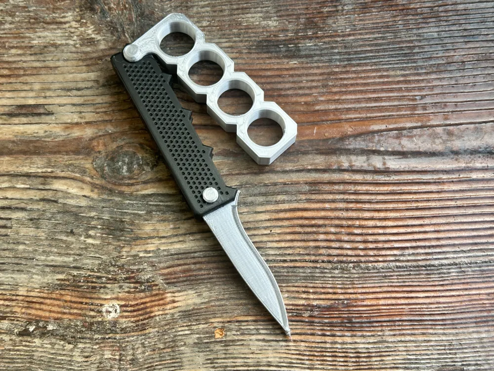 Trench Knife Hybrid–Folding Blade & Brass Knuckles by lancezhc - MakerWorld