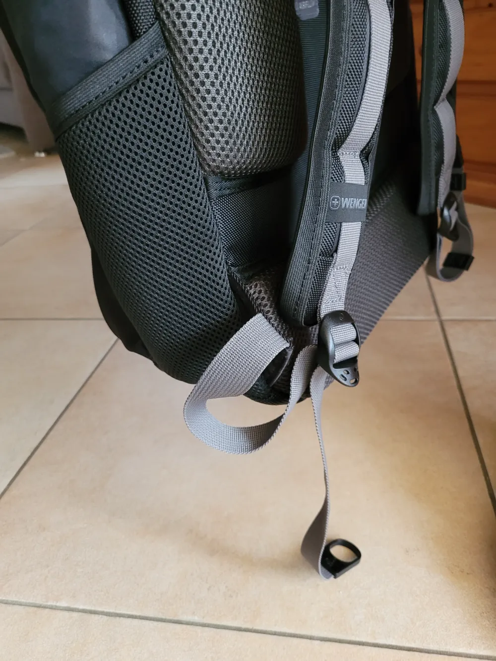 Backpack Clip by RH Design MakerWorld: Download Free 3D Models