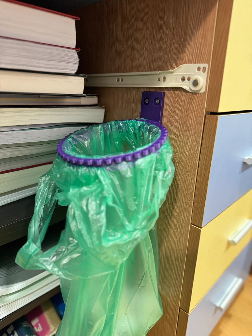 Trash bag holder | Fully 3D printed trash bin by Georgi Genkov - MakerWorld