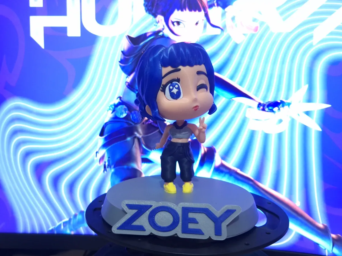 Zoey Chibi Dolls Display Base - Free 3D Print Model - MakerWorld