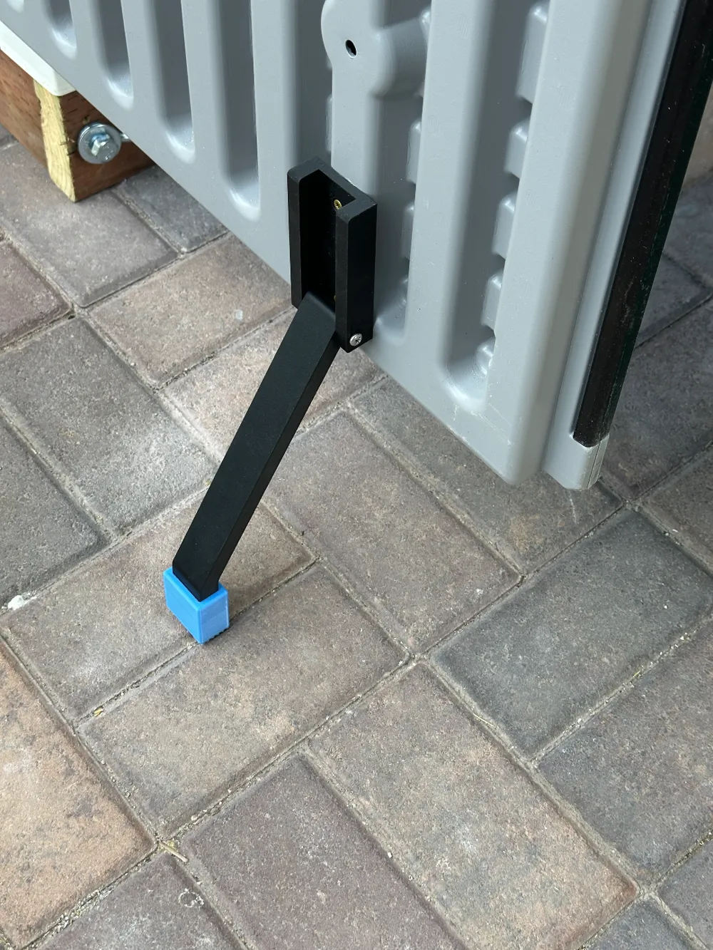 Shed Door Kickstand Hold-open by HOFFMAN Werkes - MakerWorld