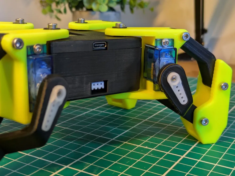 Kame32: Next-Gen Minikame with ESP32 by JavierIH MakerWorld: Download ...