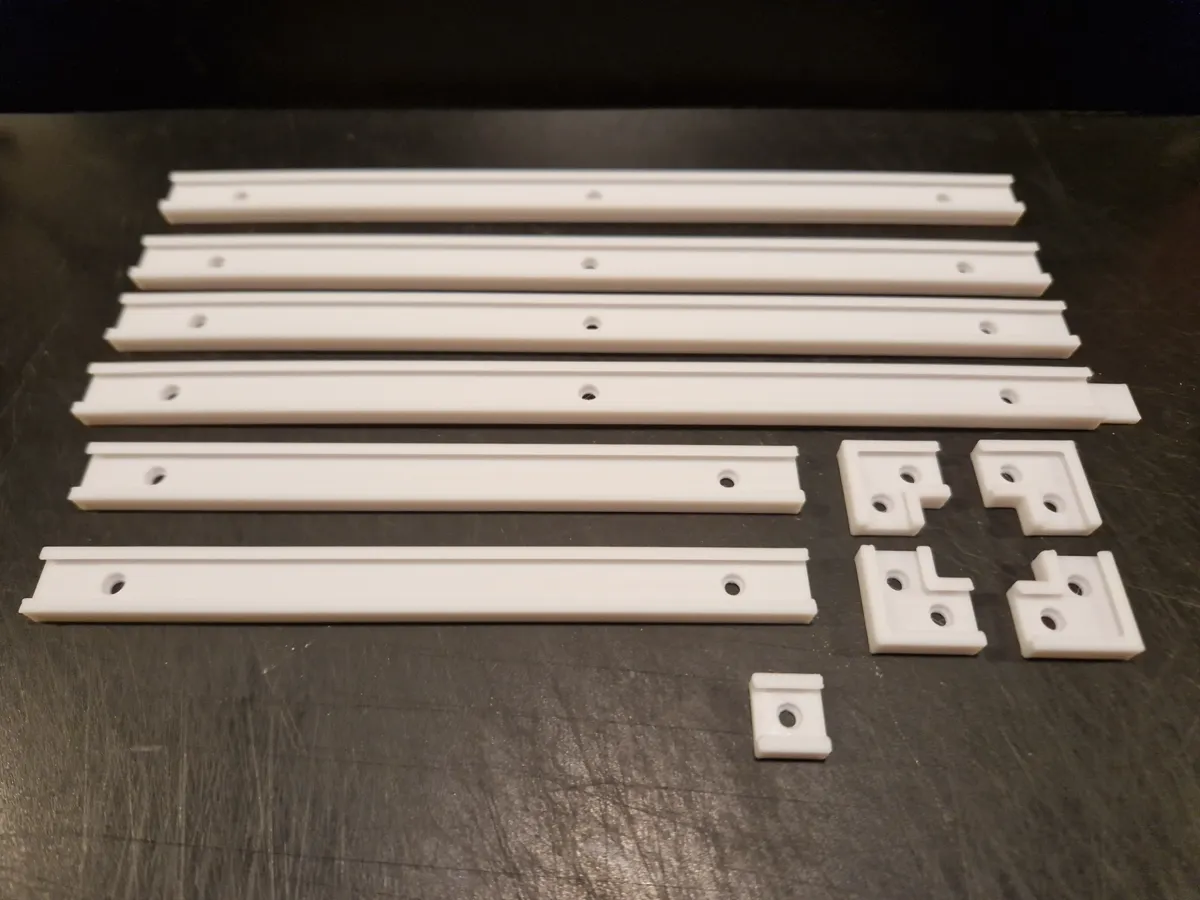 LED Strip Holder - Expandeble - Free 3D Print Model - MakerWorld