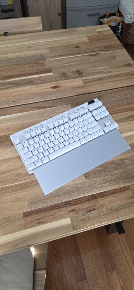 Modern Keyboard Wrist Rest - Free 3D Print Model - MakerWorld