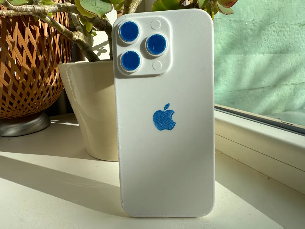 Modello iPhone 16 Pro 3D - Modello di stampa 3D gratuito - MakerWorld