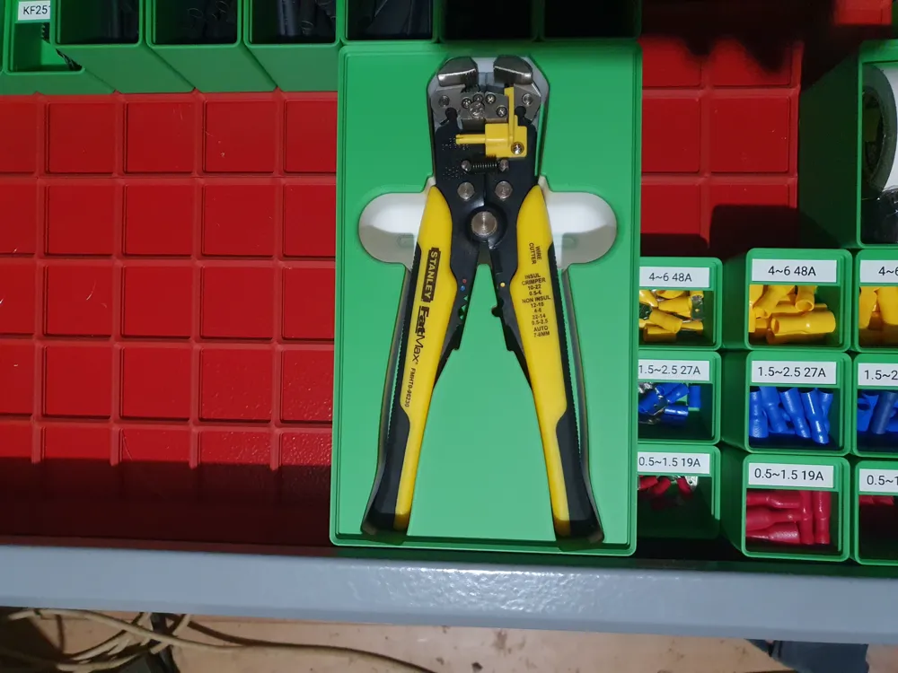 Gridfinity bin for wire stripper by LByL - MakerWorld