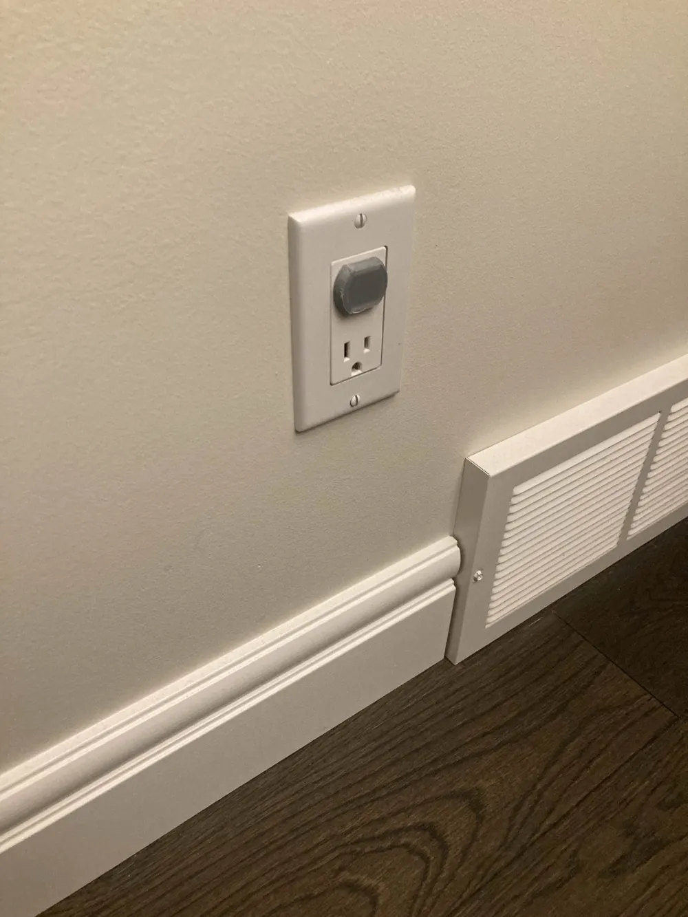 Wall Outlet Cover by Jezza MakerWorld: Download Free 3D Models